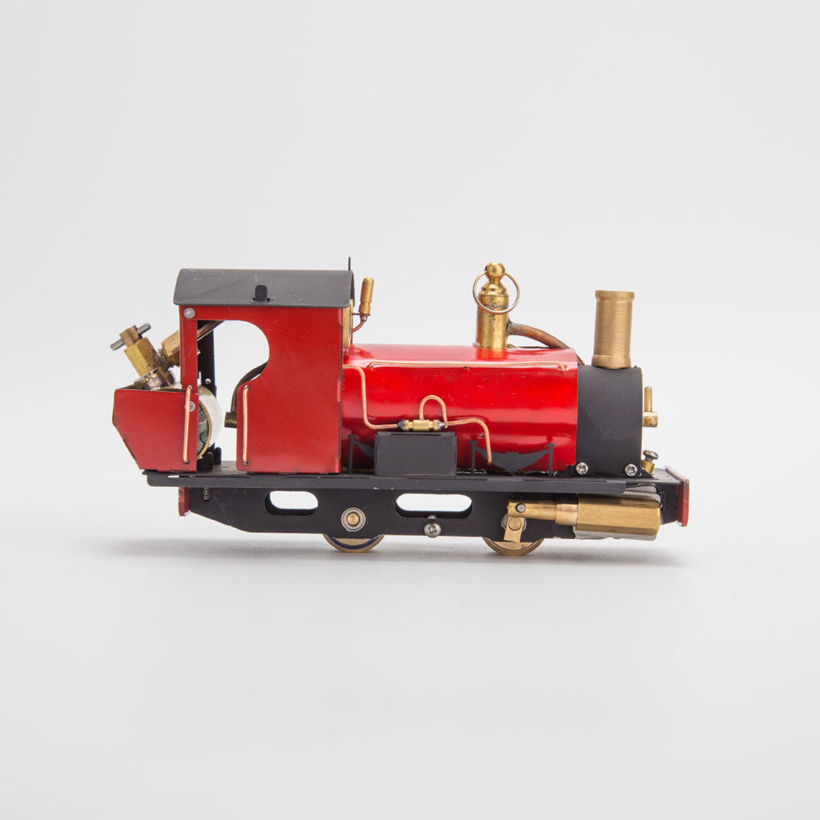 1/50 HO Scale Live Steam Locomotive Model with Oscillating Steam Engin ...