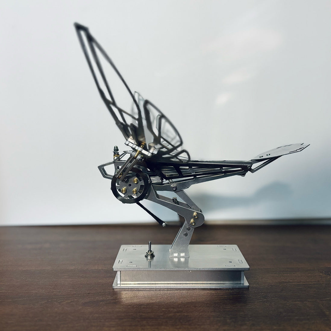 3D Metal Mechanical Flying Fish Dynamic Bionic Model - EngineDIY