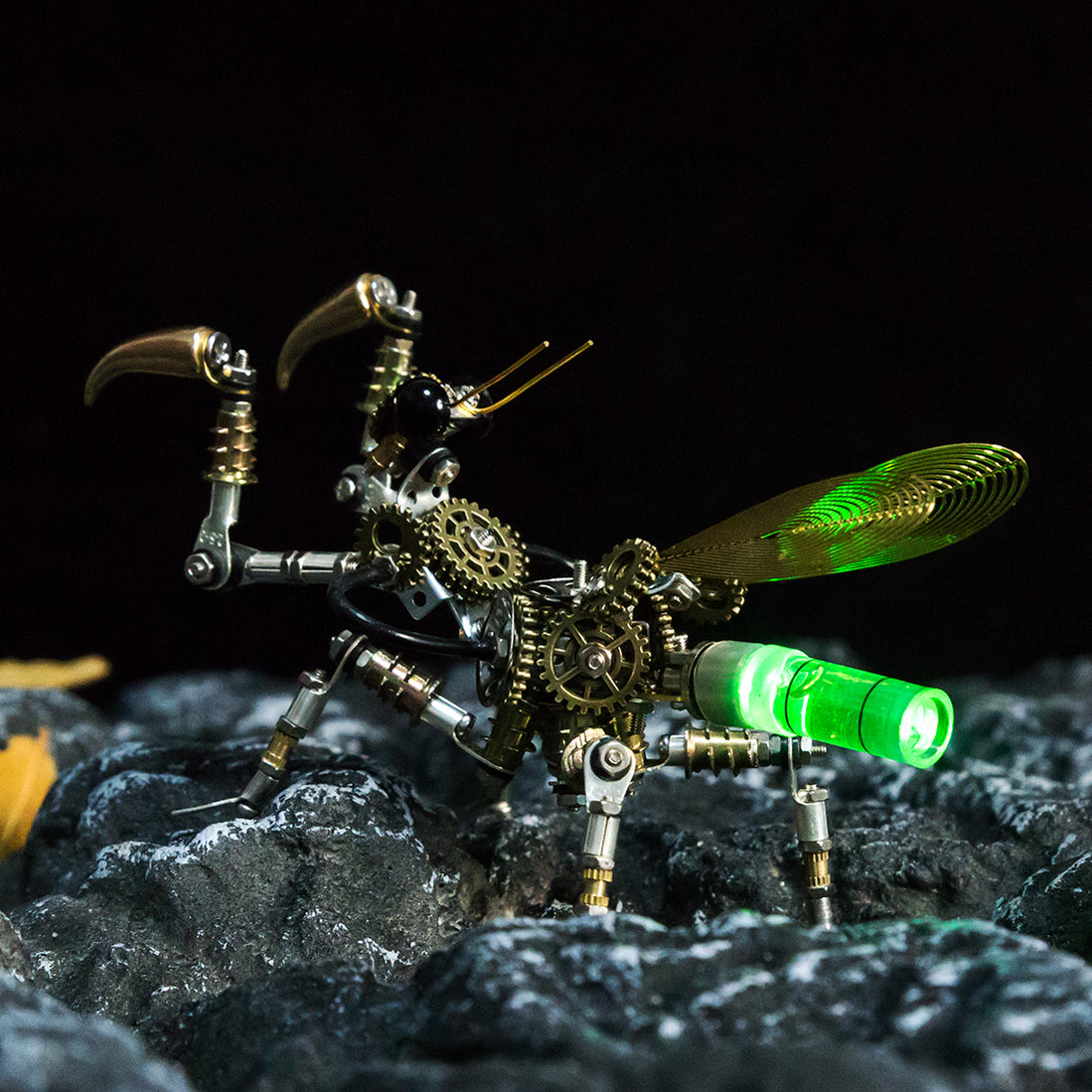 3D Metal Mantis Model DIY Kits Mantis with Night Light -300PCS+ - EngineDIY